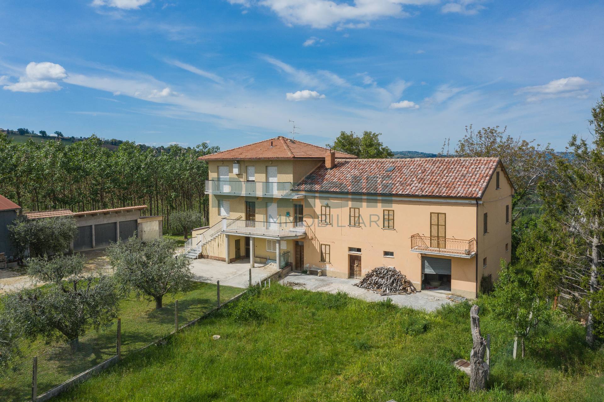 Semi-detached house for sale in Monsampietro Morico Ref. PU-072